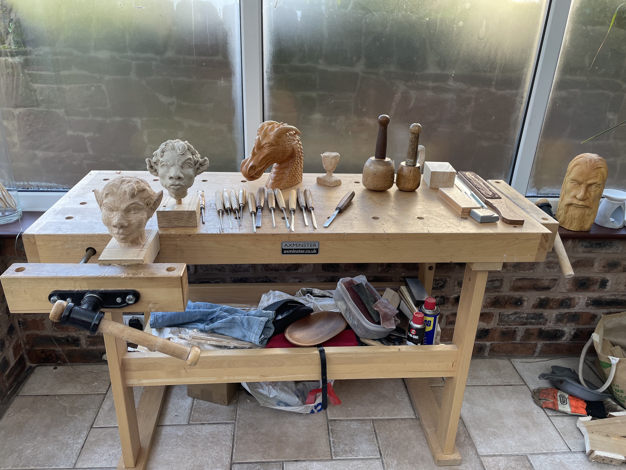 Woodcarving workshop | Jo Burton Sculptor and teacher of woodcarving